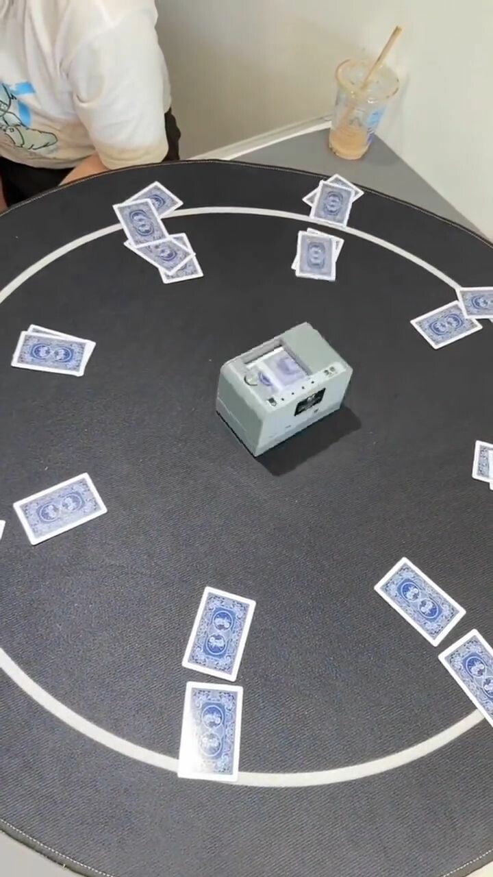 Automatic Card Dealer Machine - PINZOR